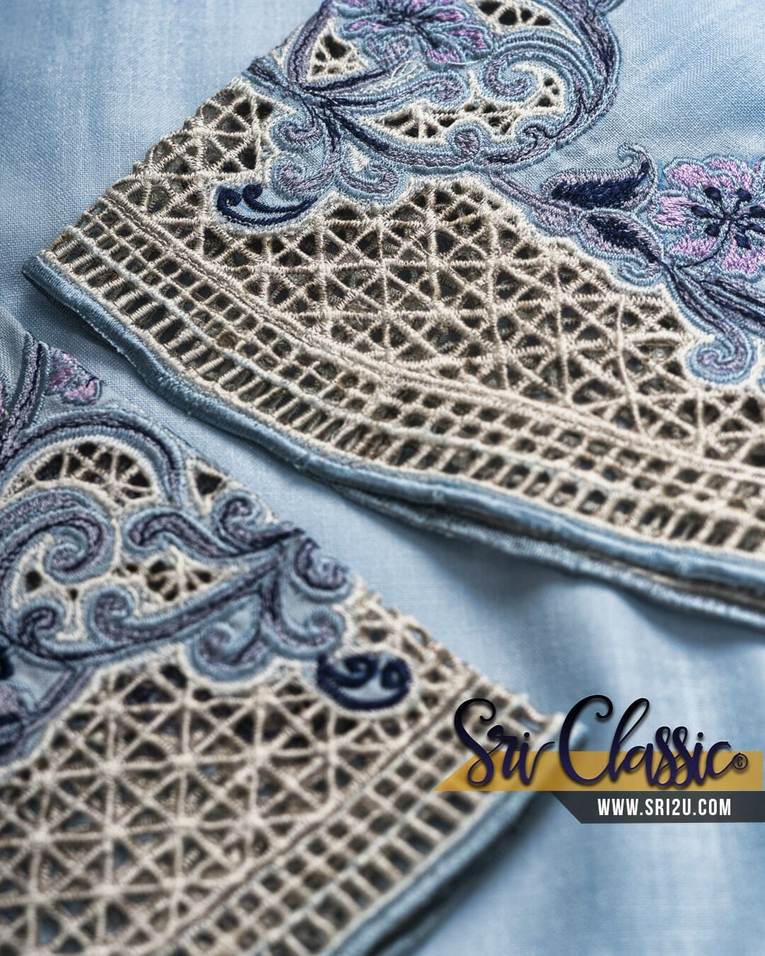 Rekaan Kerawang Pagar Dengan Motif Bunga Semarak Api